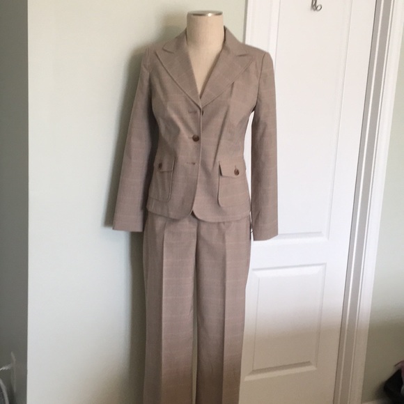 Covington | Pants & Jumpsuits | Covington Stretch Womens Tan Suit ...